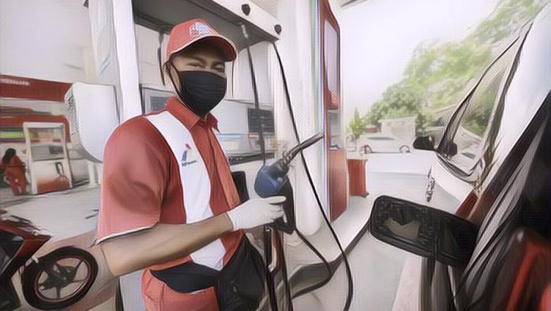 Jangan Kaget! Segini Besaran Gaji Petugas Operator SPBU | Paragram.id