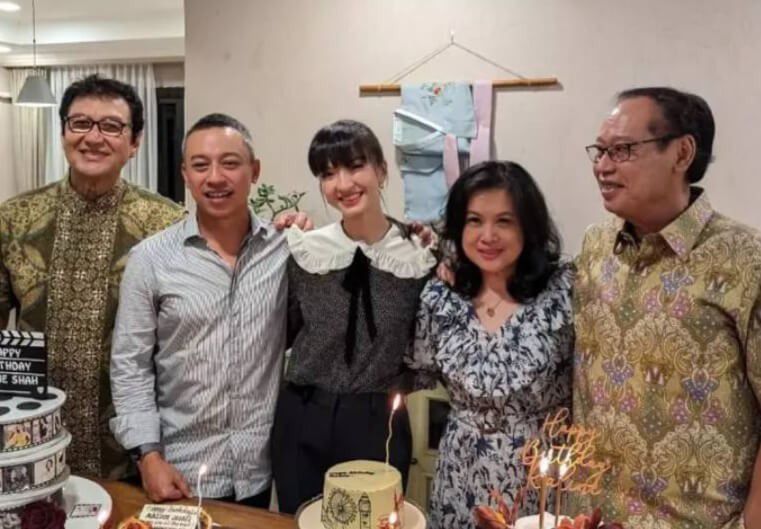 Berulang Tahun ke 38, Raline Shah Diisukan Akan Segera Menikah ...