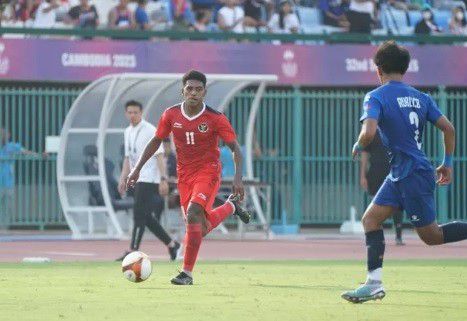 Profil Kelly Sroyer, Anak Papua yang Bikin Timnas Indonesia Tampil di ...
